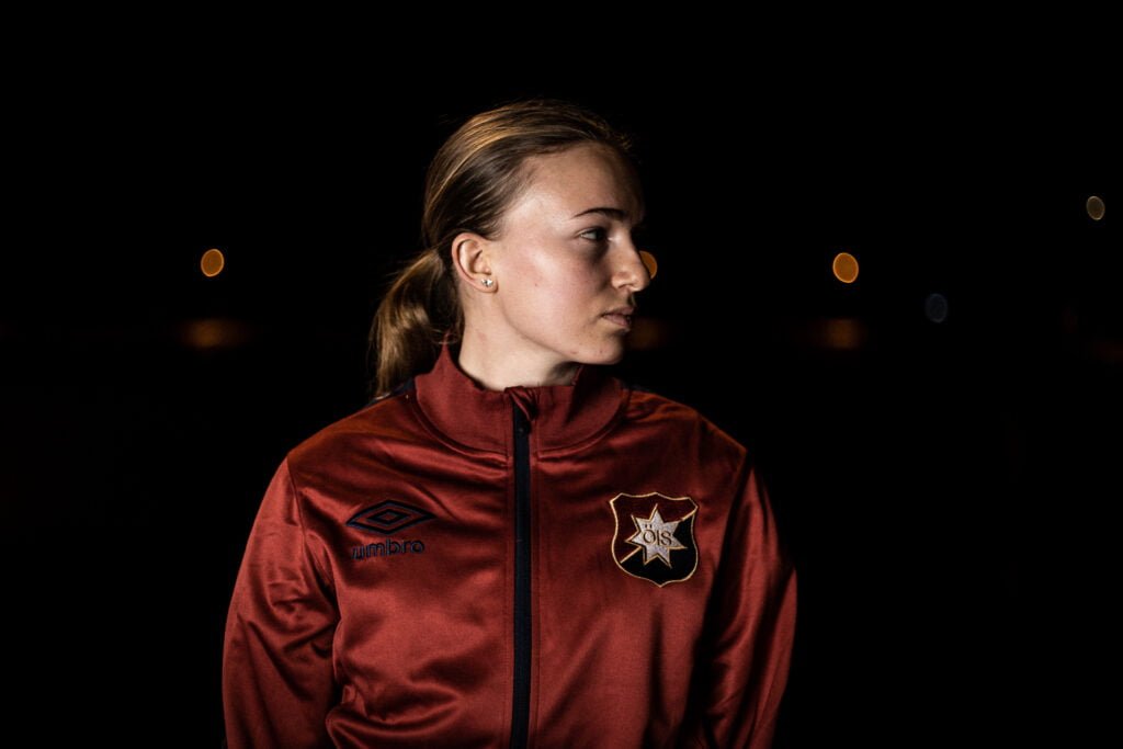 Försvararen Anna Larsdotter till ÖIS damlag - ÖIS Fotboll