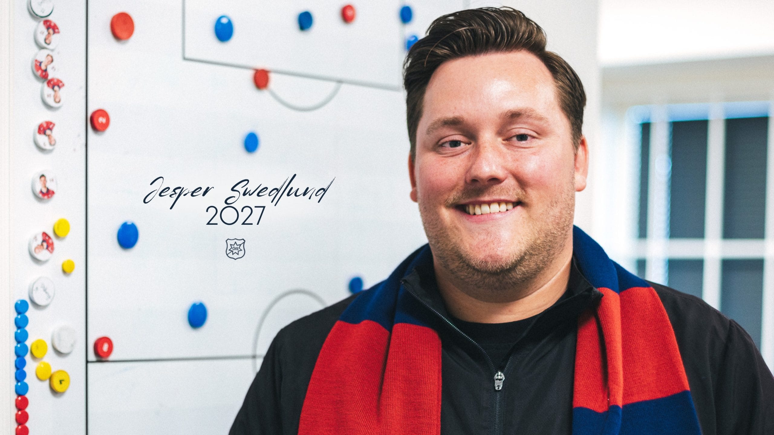 Jesper Swedlund signerar nytt avtal - ÖIS Fotboll